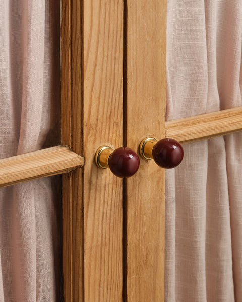 Coloured Knob, Cherry, Brass – MG&Co.